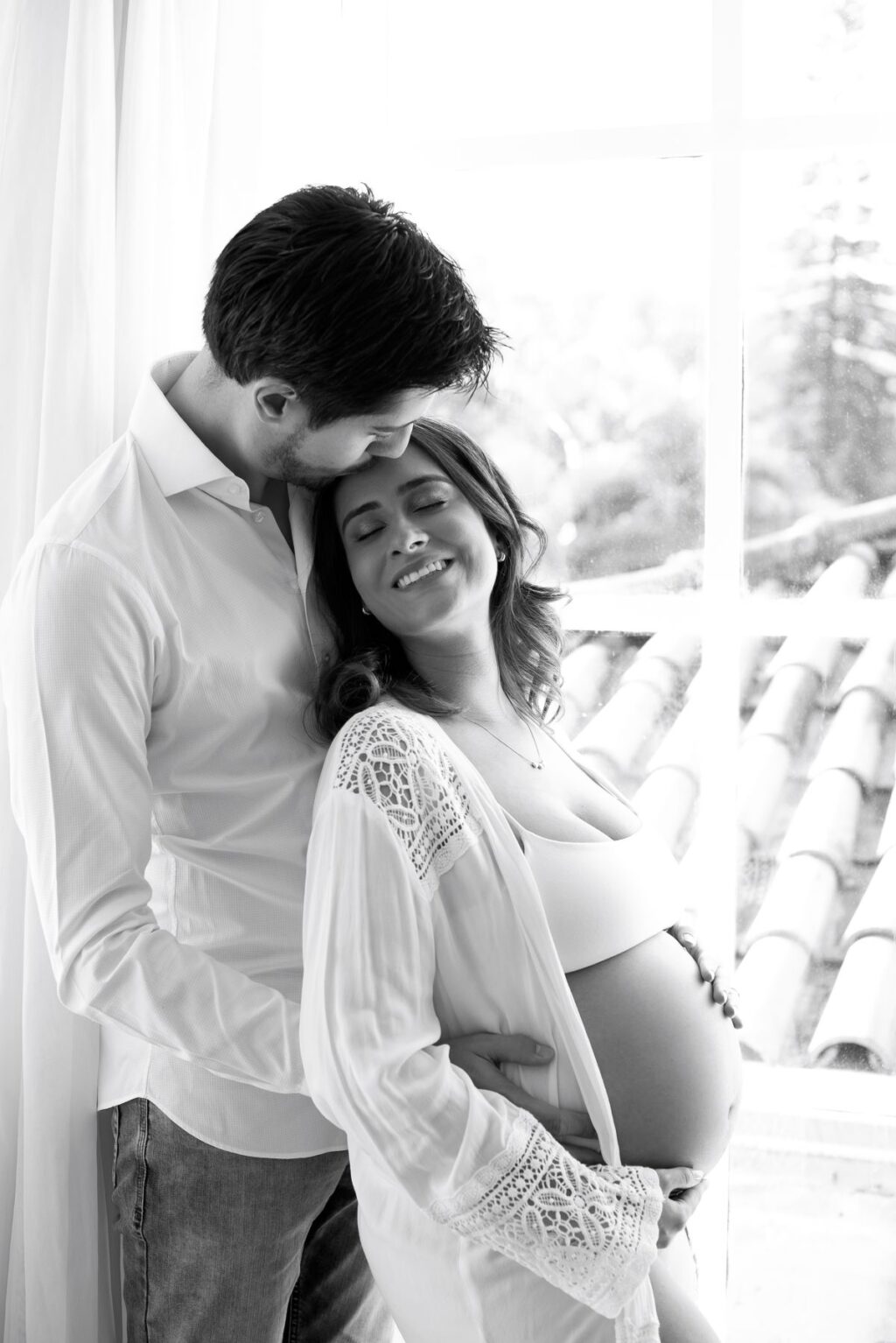 As 10 melhores poses para ensaio gestante de casal - Laura Alzueta Photo